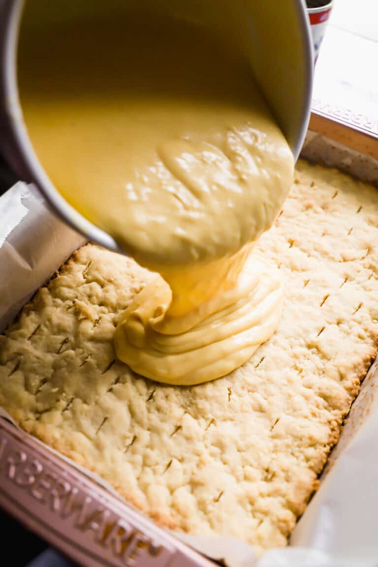 Lemon Shortbread Bars - Baking Guilty