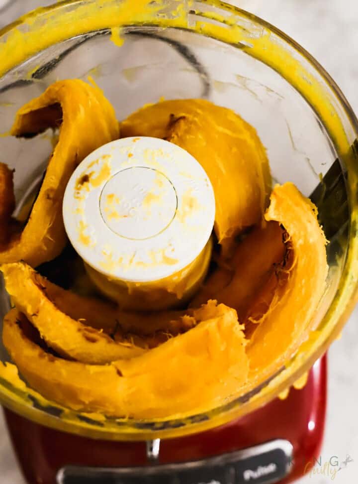 How to Make Homemade Pumpkin Puree - Baking Guilty